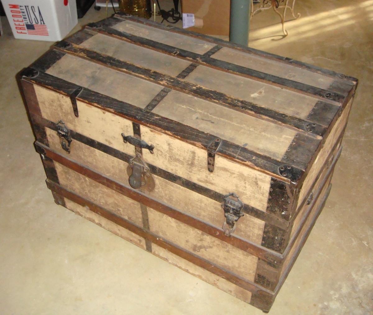 Miss Lula Gooch’s Trunk – Appetite 4 History